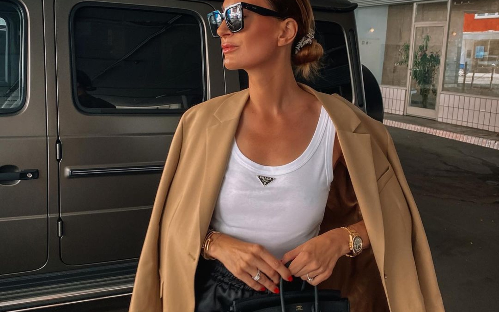 Bel rebrast top – enostaven kos za nešteto kombinacij - StyleOverNet